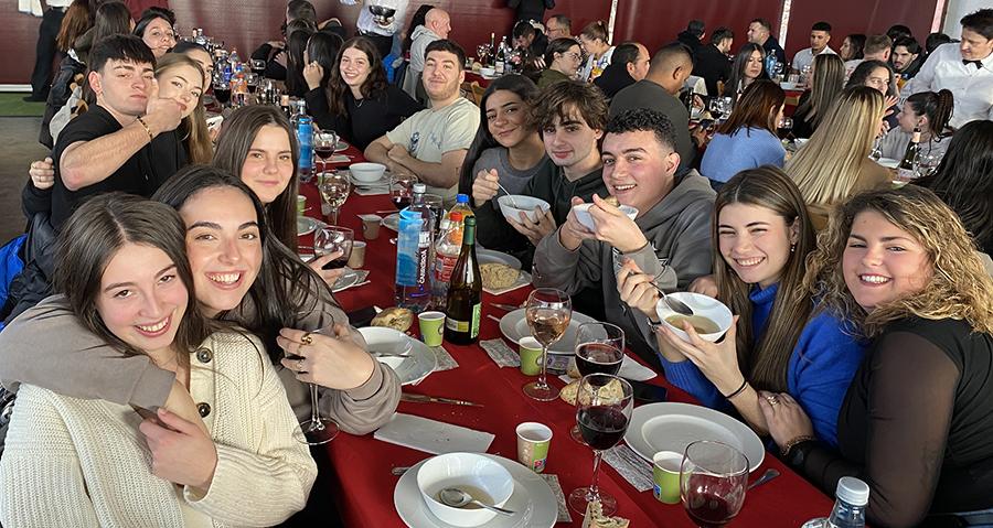A Festa da Freba volve triunfar en Petín con máis de 500 personas nesta ...